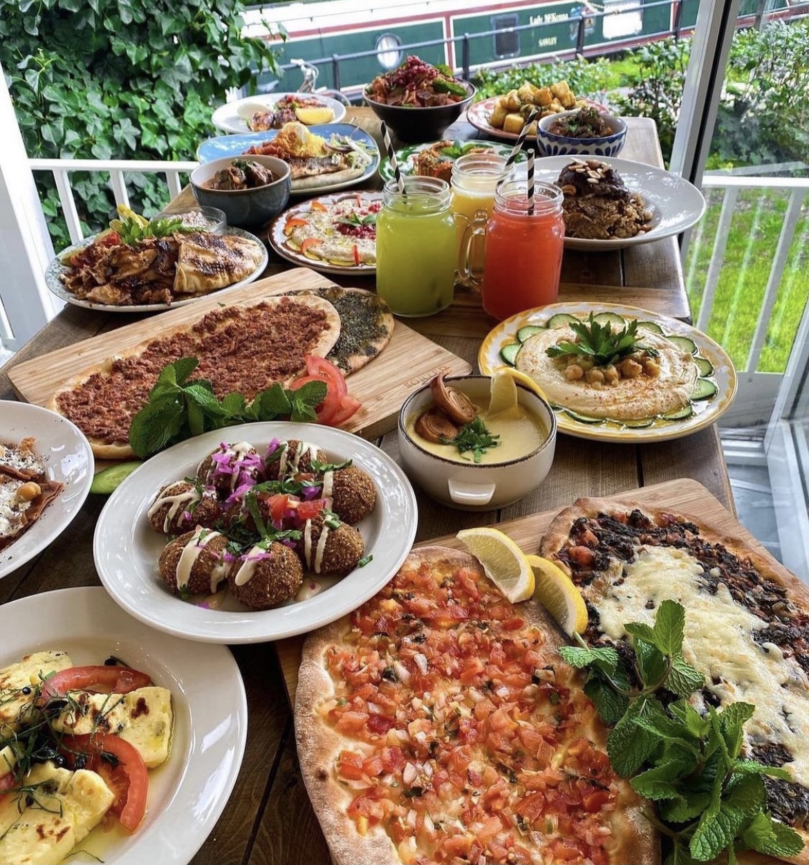 5 Halal Breakfast Places in London with Vegan Options – Halal Gems